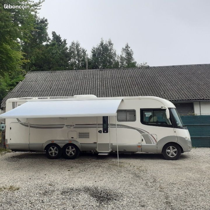 Rapido 10001 camping car integral poids lourd - Caravaning