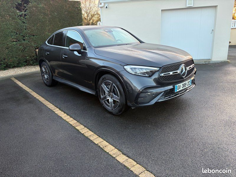 Vend GLC 220D 4 Matic AMG - Voitures