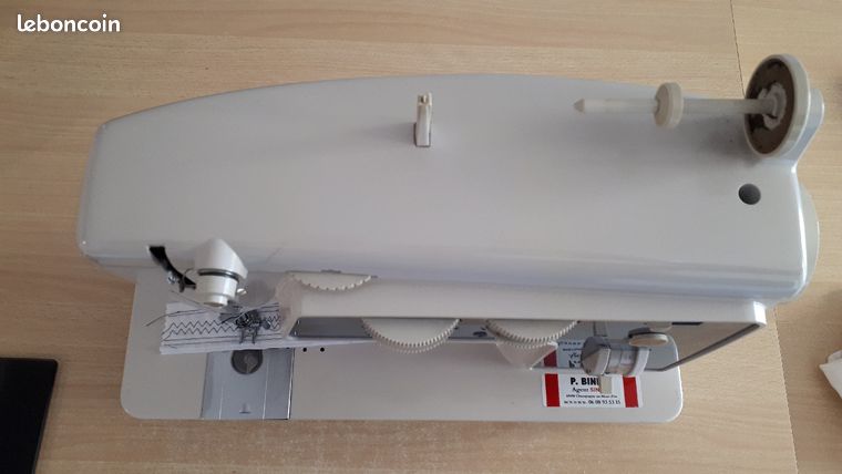 Singer 744 d’occasion | Plus que 2 à -75%