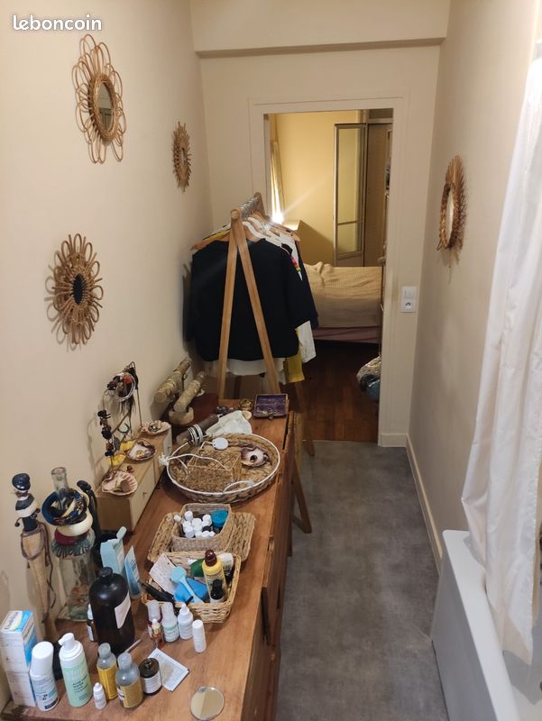 Chambre chez l'habitant : pieds à terre à Paris 2j/s ou 1s/m - Colocations