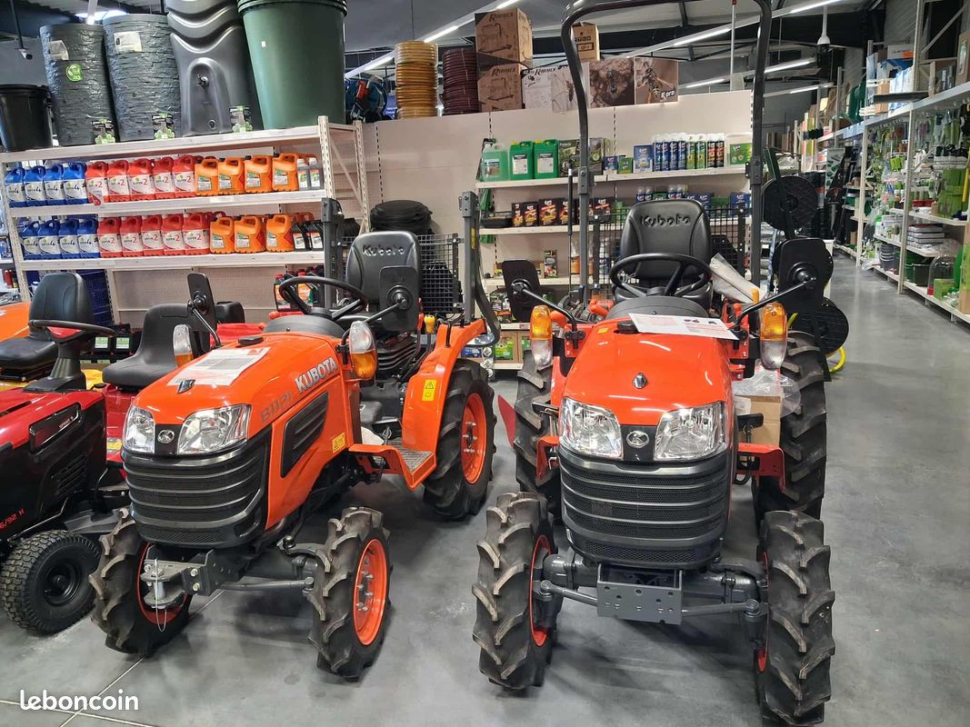 Micro tracteur Kubota B1121 - Tracteurs