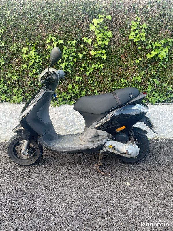 Scooter piaggio zip 2 temps - Motos
