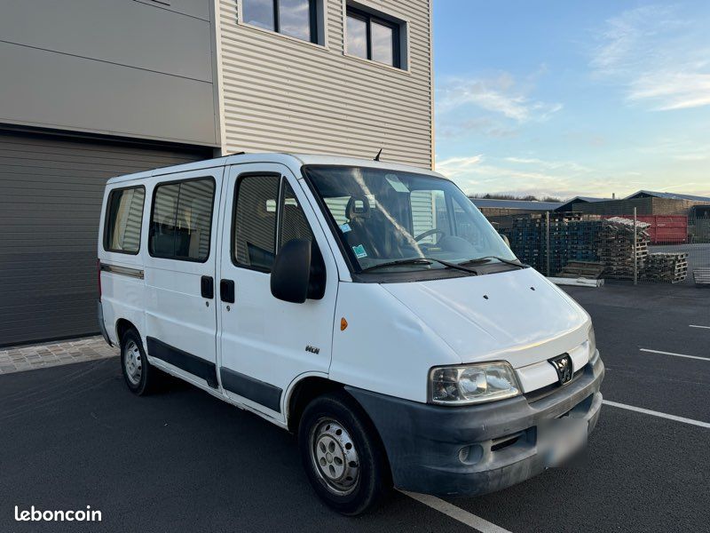 Peugeot boxer 2.2 hdi 9 places ct ok - Équipement auto