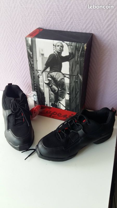 CHAUSSURE de DANSE NEUVE marque CAPEZIO - Chaussures