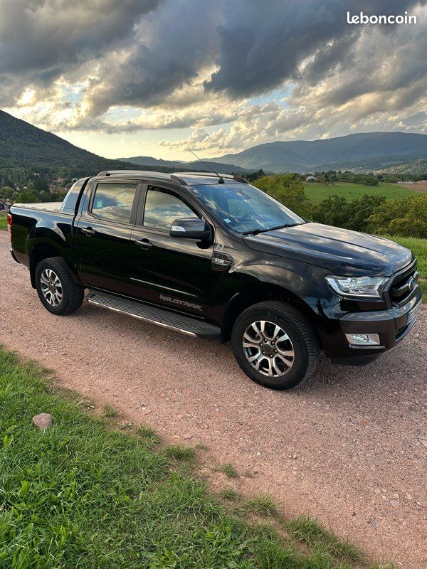 Ford Ranger Wildtrak double cabine - Voitures