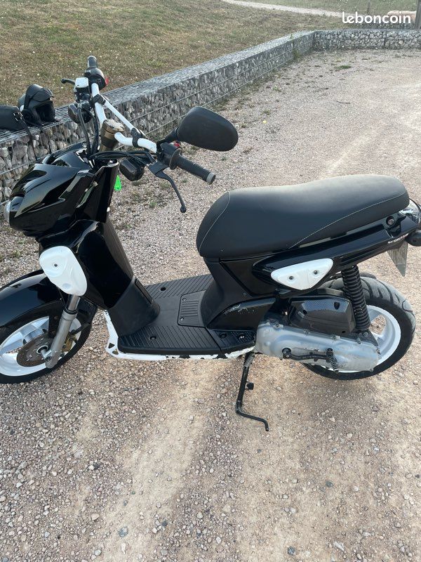 Stunt mbk ct-6mois - Motos