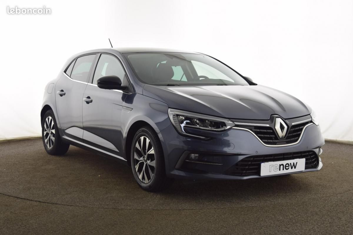Renault Mégane IV BERLINE Blue dCi 115 Limited - Voitures