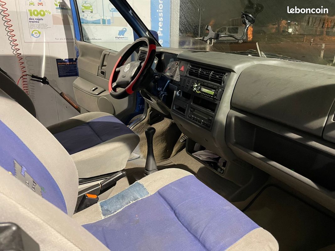 Volkswagen T4 2.5Tdi 102Ch MULTIVAN Atlantis - Voitures