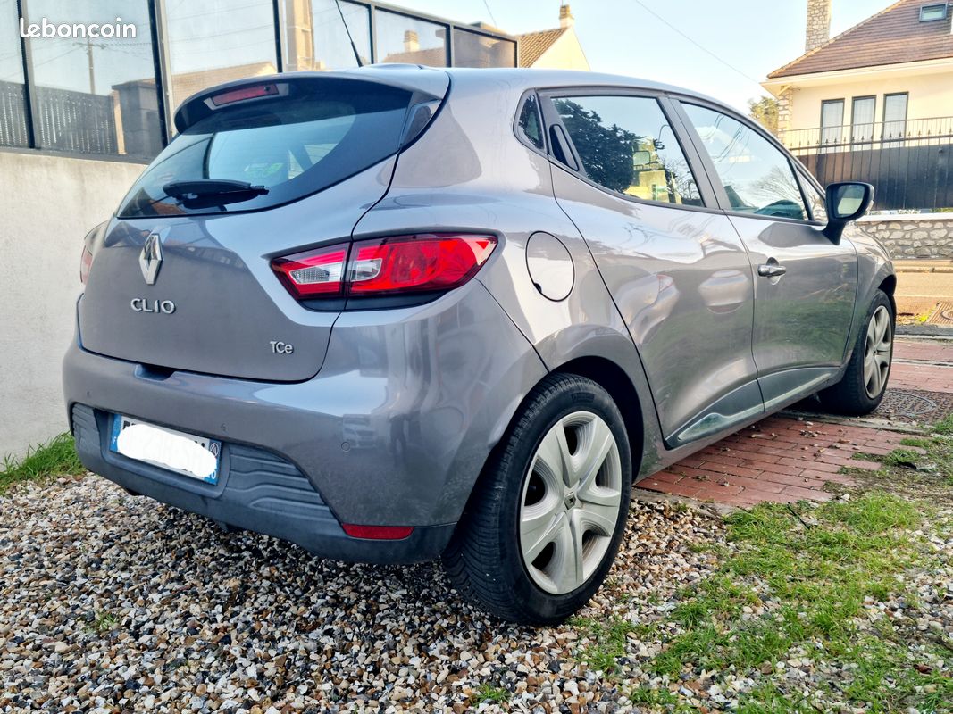RENAULT CLIO IV Clio IV TCe 90 eco2 Zen - Voitures