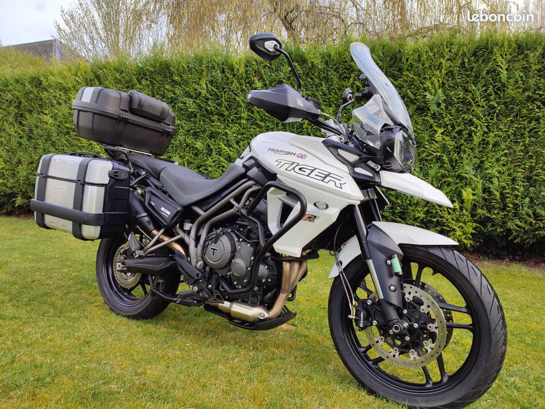 Triumph tiger 800 xrx - Motos