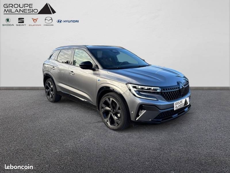 Renault Austral E-Tech hybrid 200 Iconic esprit Alpine - Voitures