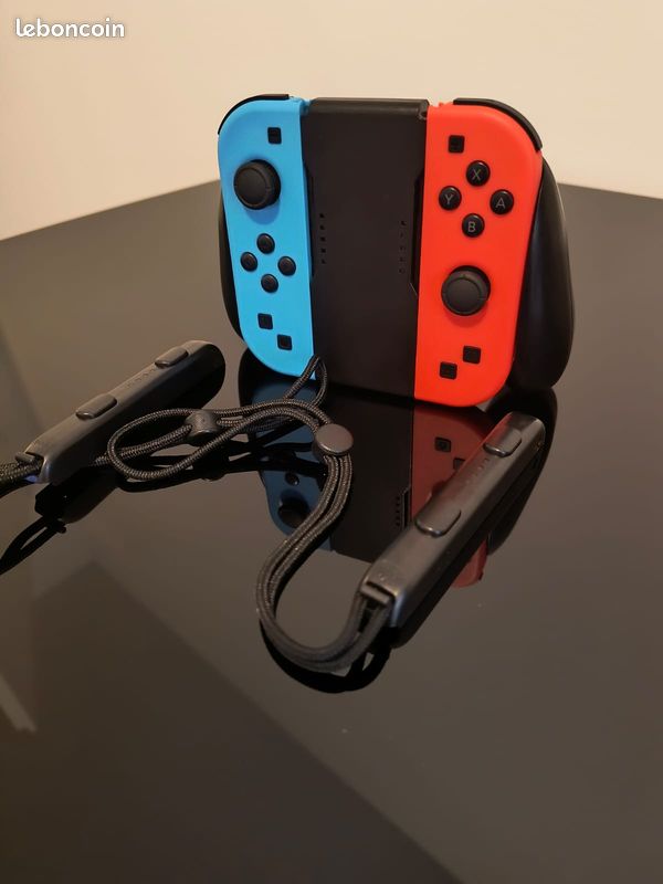 Joy-Cons & Support (Grip) & Dragonnes Switch - Consoles