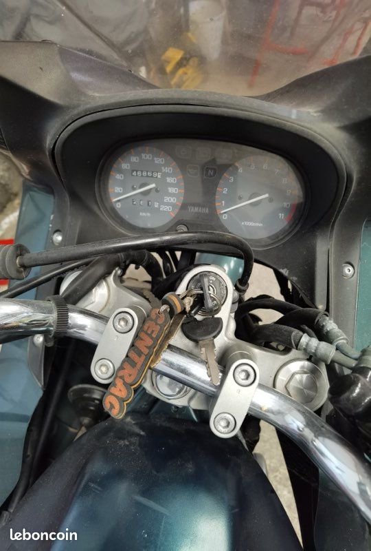 Moto yamaha xj - Motos