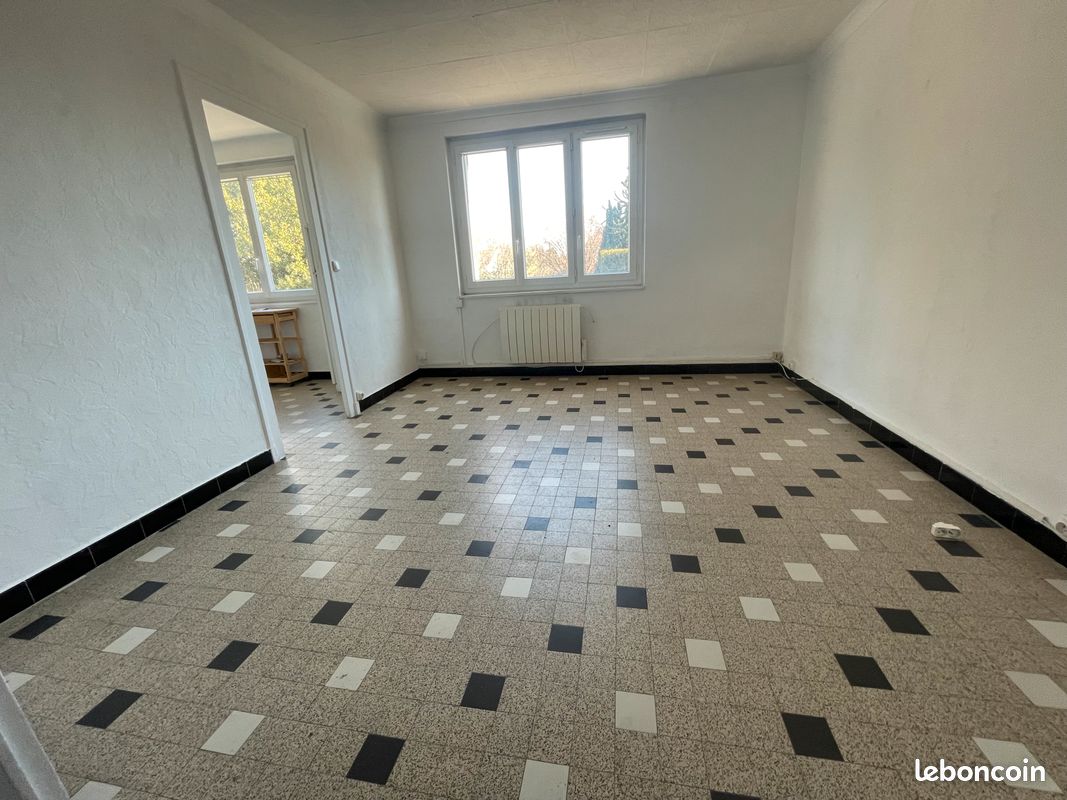 T2 46m2 + garage genas CENTRE - Ventes immobilières
