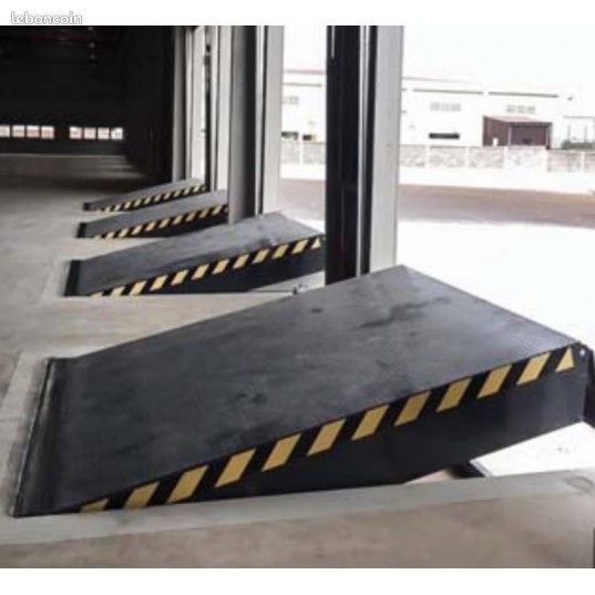 Niveleur De Quai Encastré Avec Lèvre Rabattable L2560 x l2000 ...