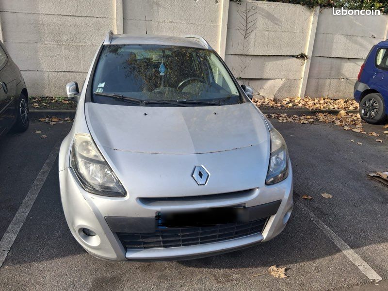 Clio 3 break - Voitures