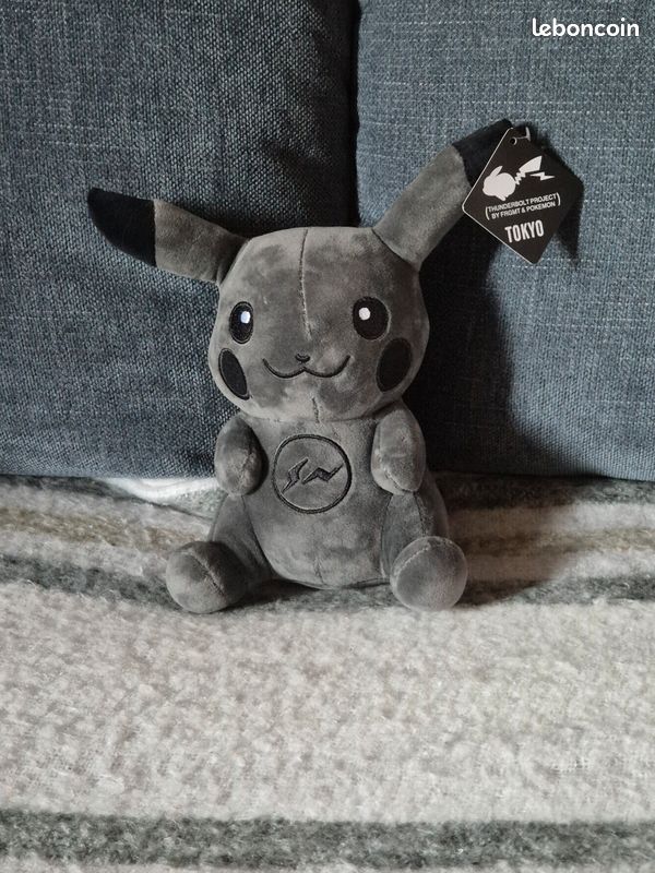 Peluche Pikachu Thunderbolt Project – Fragment Pokémon (Neuf) - Collection
