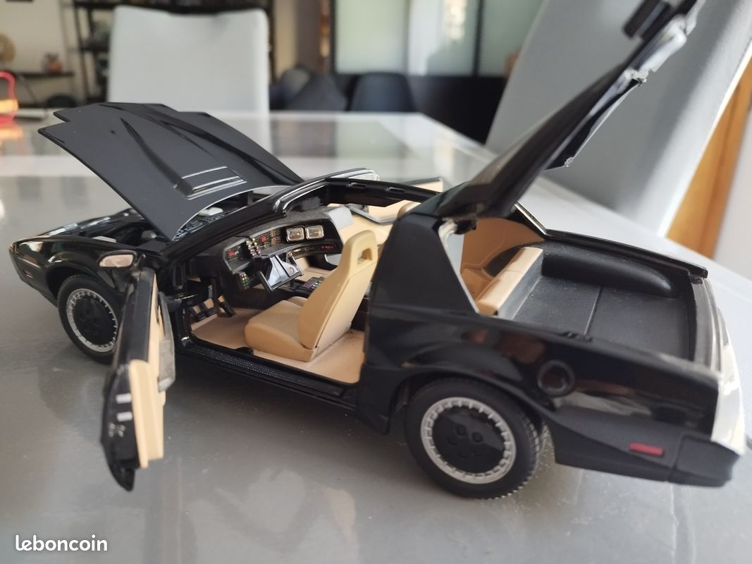Pontiac Firebird Knight rider k2000 ERTL - 1/18 - Jeux & Jouets