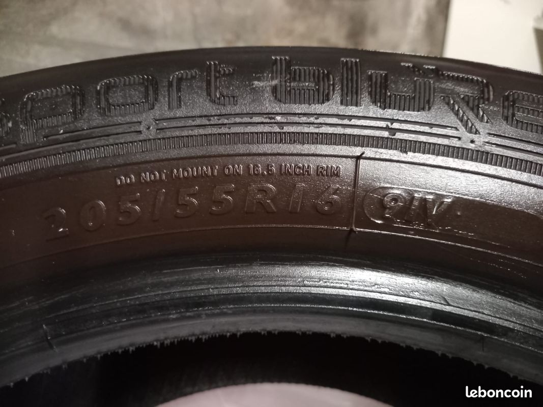 Pneus été DUNLOP SPORT - Équipement auto