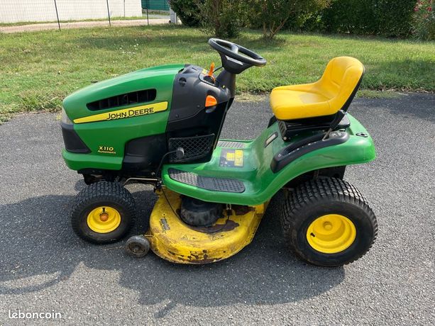 John deere x110 d'occasion - Jardin & Plantes - leboncoin