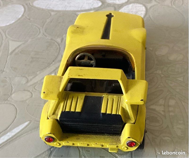 Voiture corgi Toys Bertone - Collection