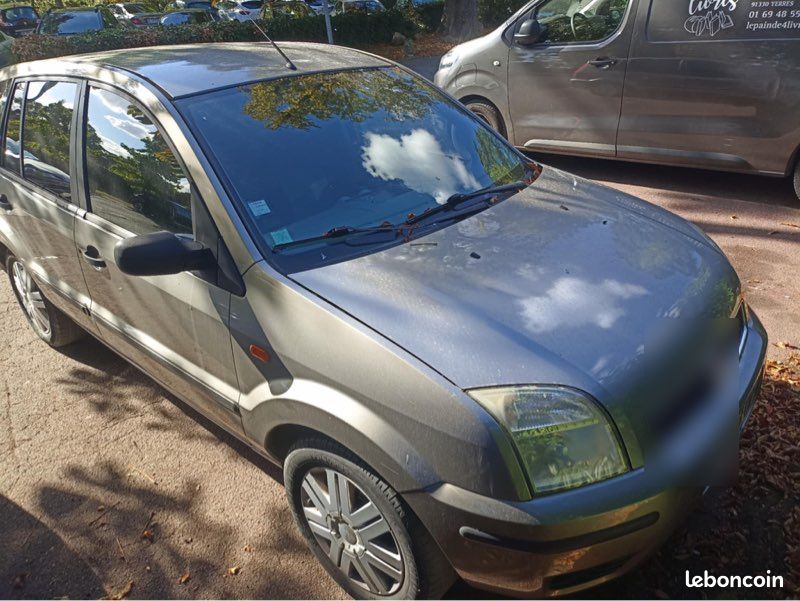 Voiture Ford Fusion - Voitures