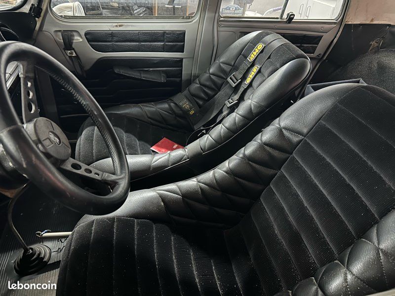 Renault R10 Major - Voitures