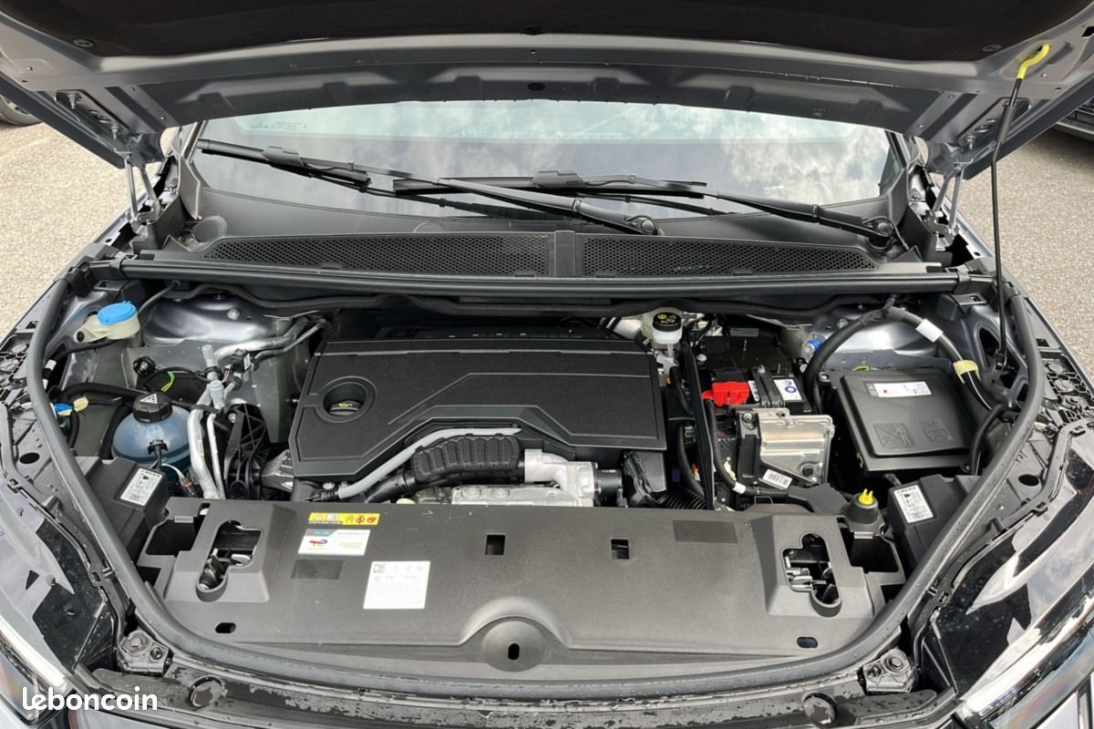 Peugeot 5008 HYBRID 145 E-DCS6 GT 360 7PL -27% - Voitures