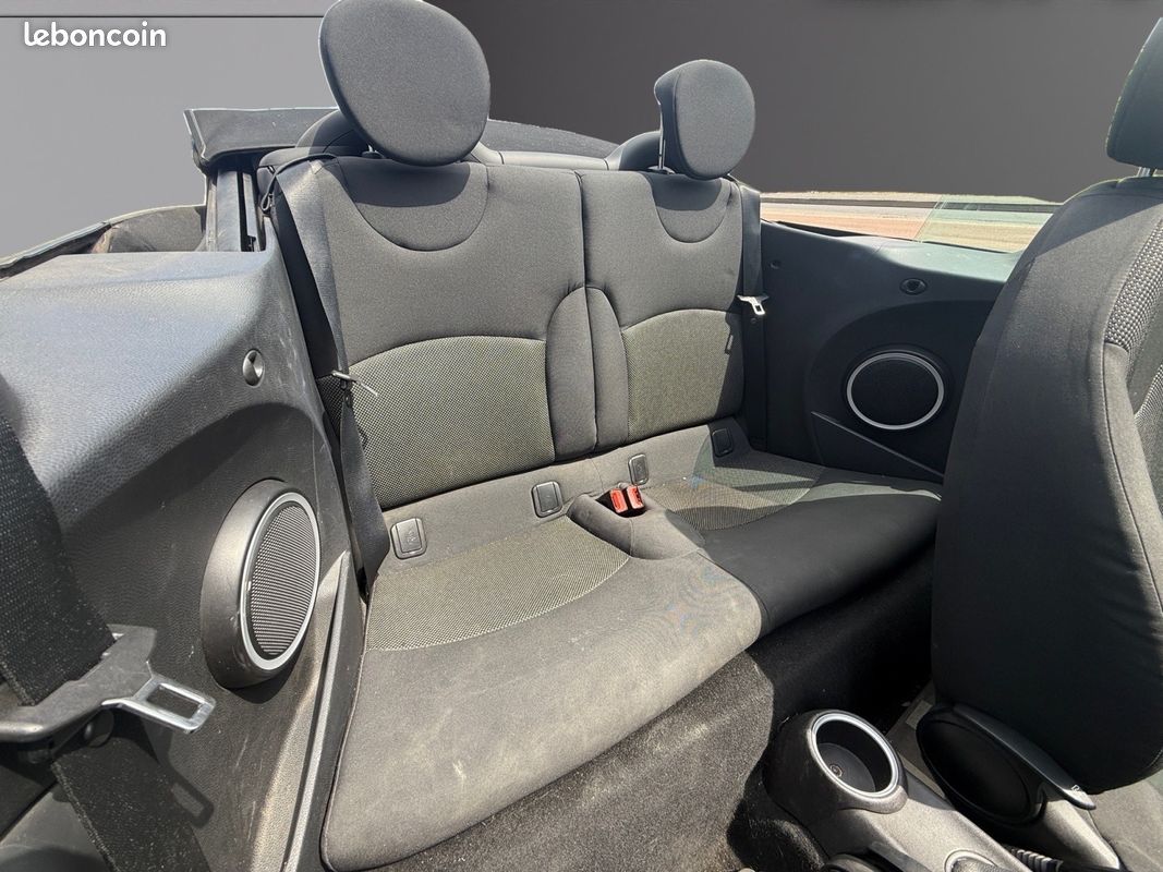 MINI (R57) Cabriolet LCI On 1.6 i 16V 98 cv - Voitures