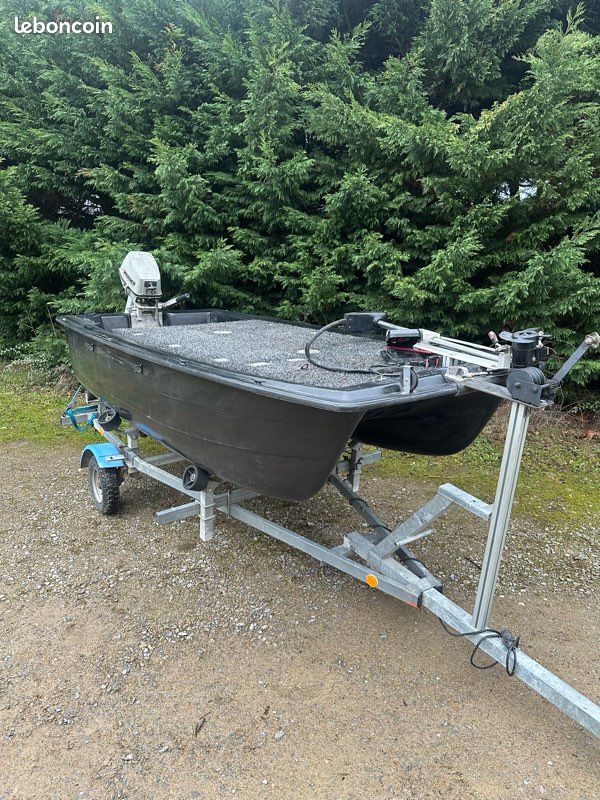 Barque Bass boat - Nautisme