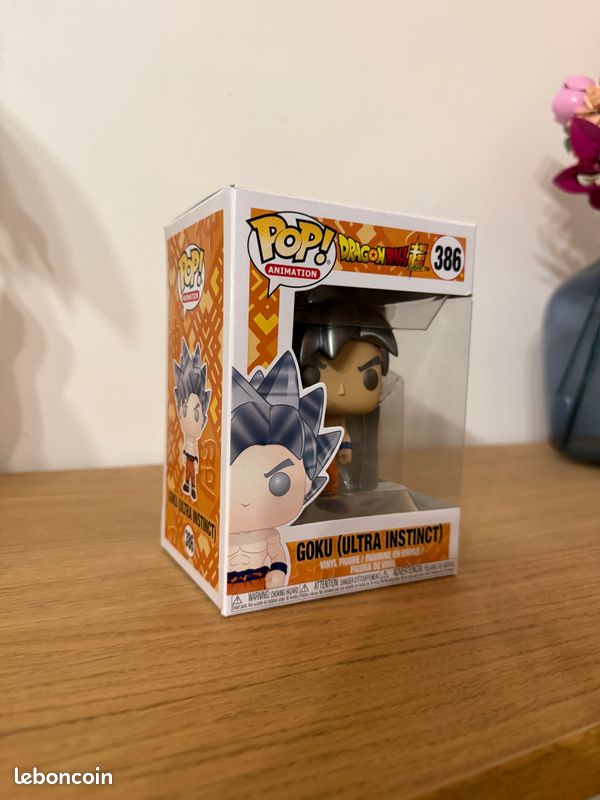Funko POP - Goku (Ultra Instinct) 386 - Collection