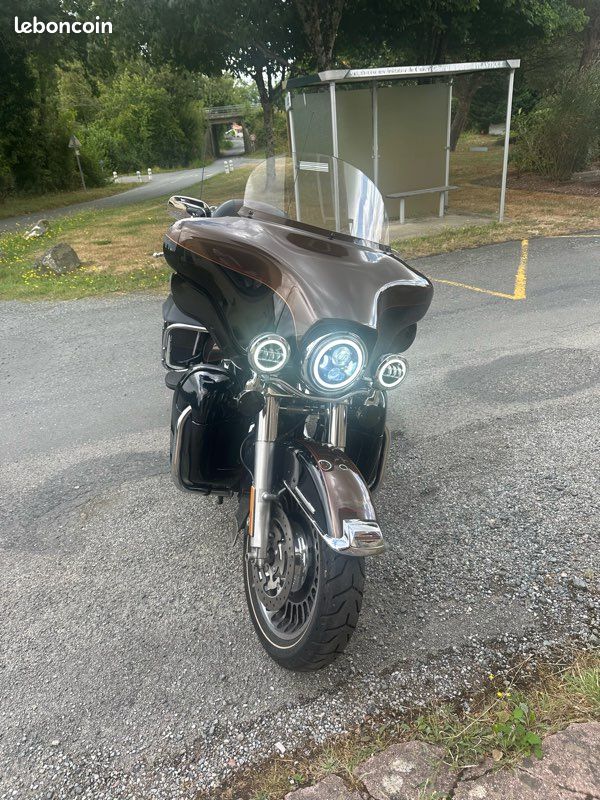 Electra glide ultra limited - Motos