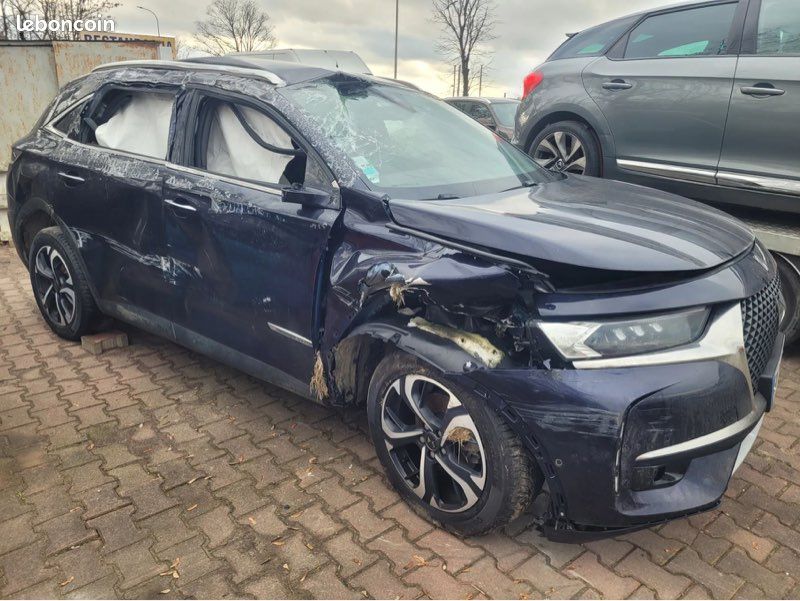 Pièces DS7 - Équipement auto
