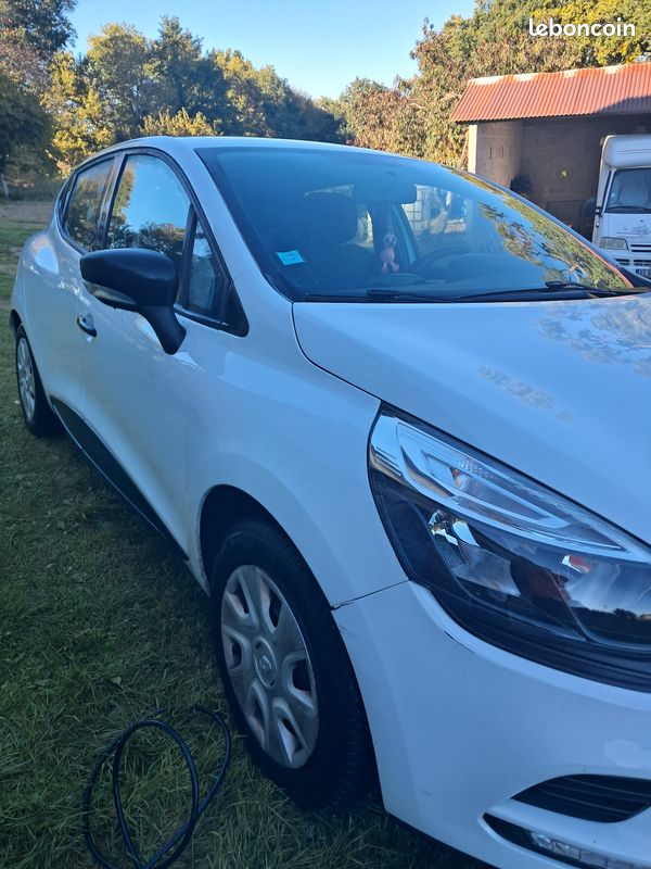 Clio IV 2018 - Voitures