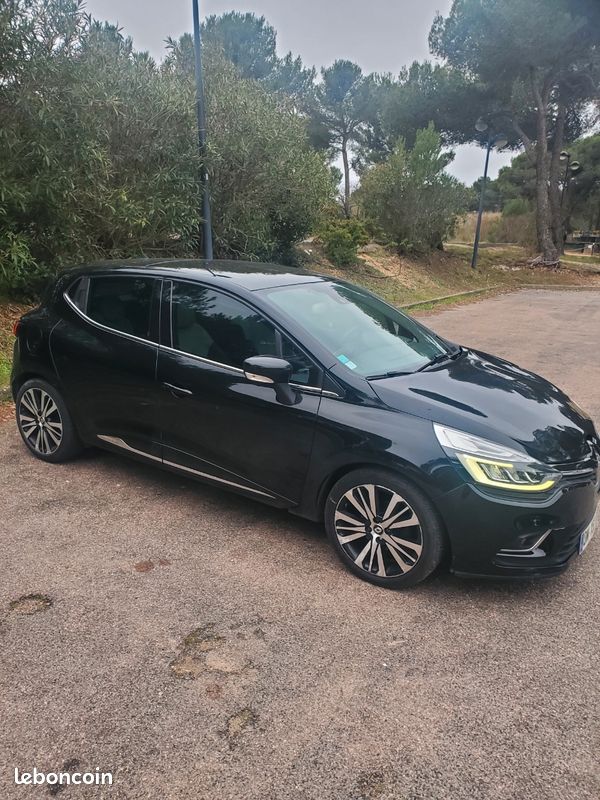 Vend clio 4 initiale Paris - Voitures