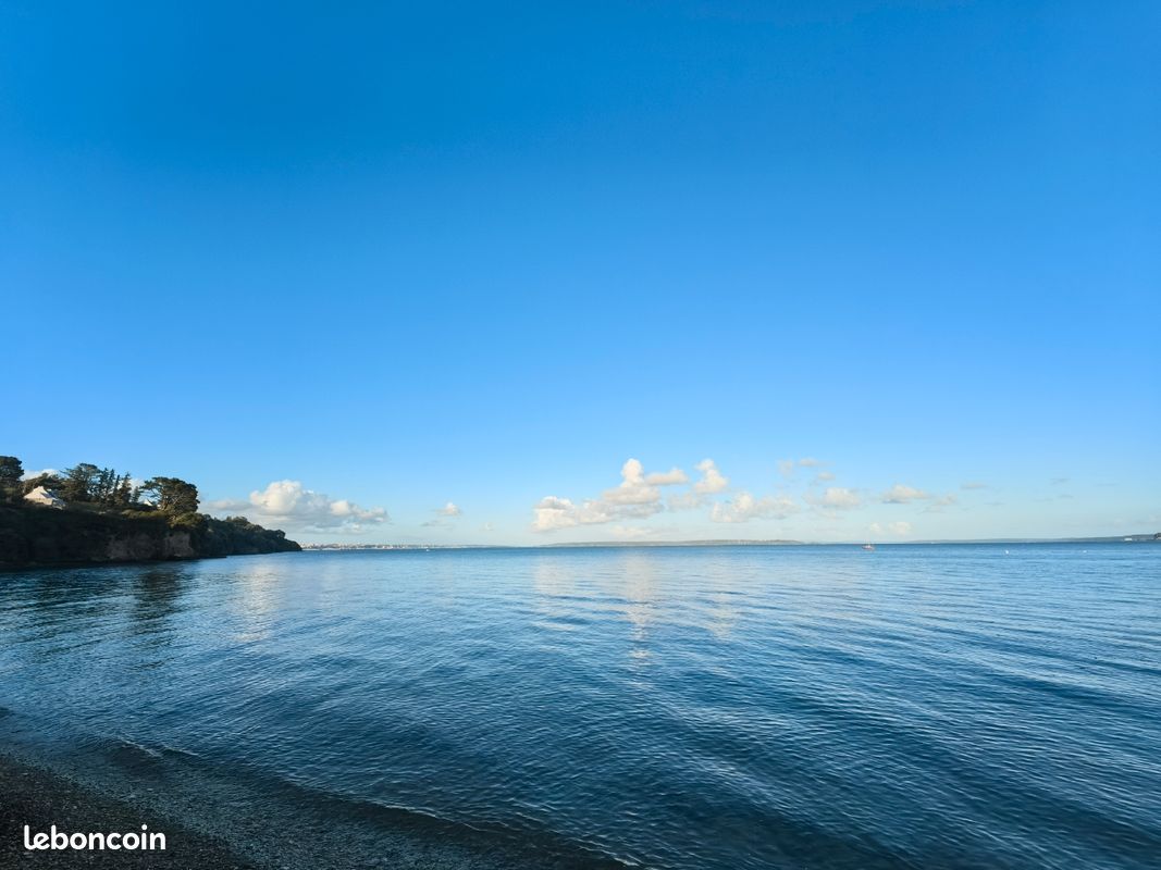 Grande maison vue sur la mer - Locations saisonnières