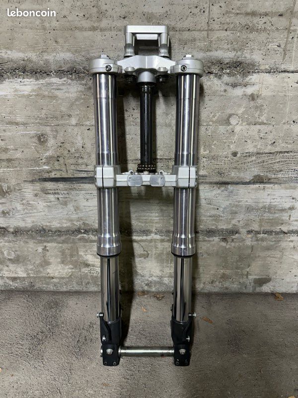 Fourche + tés de fourche DUCATI 796 / 1100 HYPERMOTARD - Équipement moto