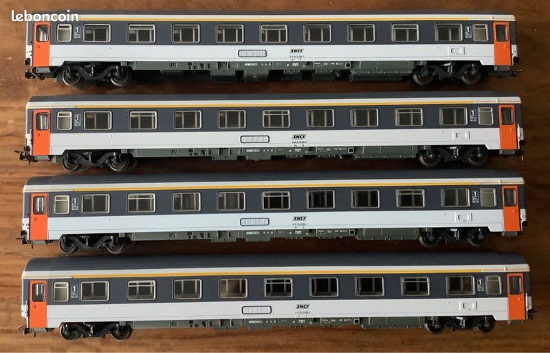 Voitures standard européennes Roco échelle HO - Modélisme