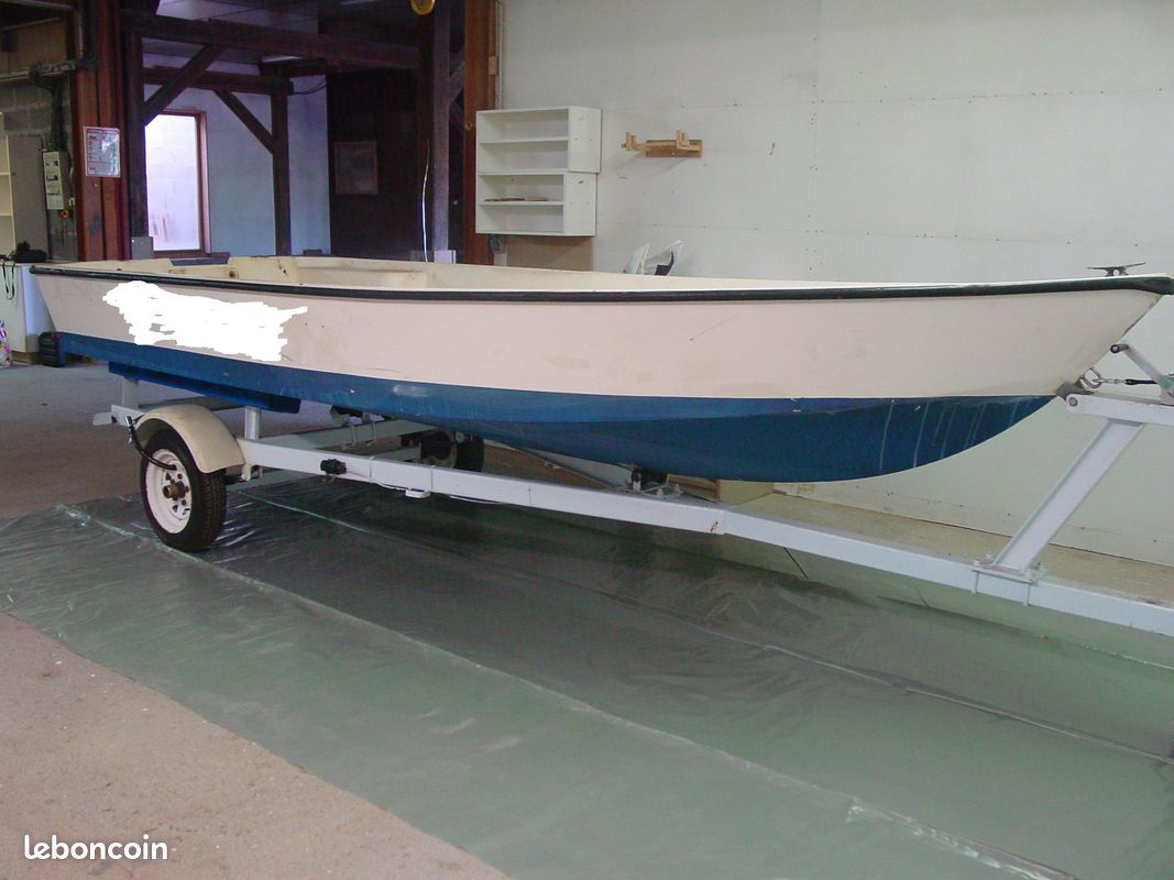 Coque bateau + remorque - Nautisme