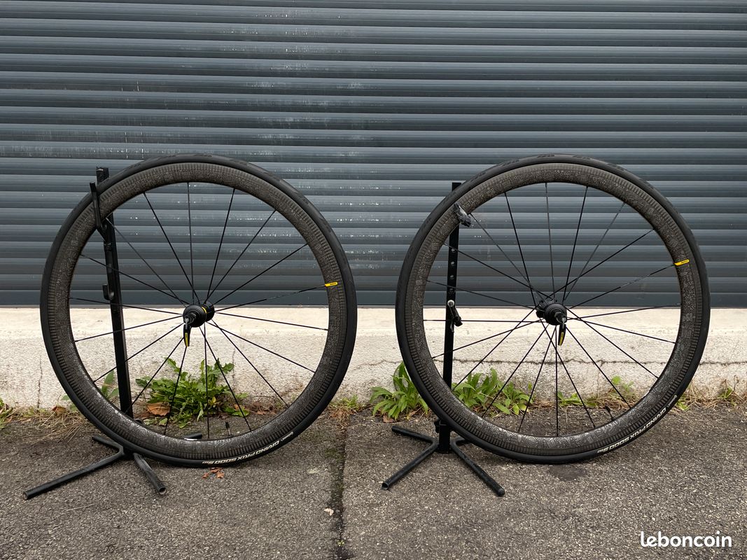 Mavic Cosmic Pro Carbon UST - Tour de France - Tubeless Ready ...