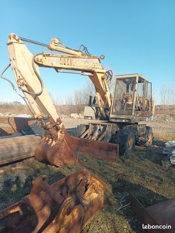 Pelle poclain d'occasion - BTP - Chantier gros-oeuvre - leboncoin