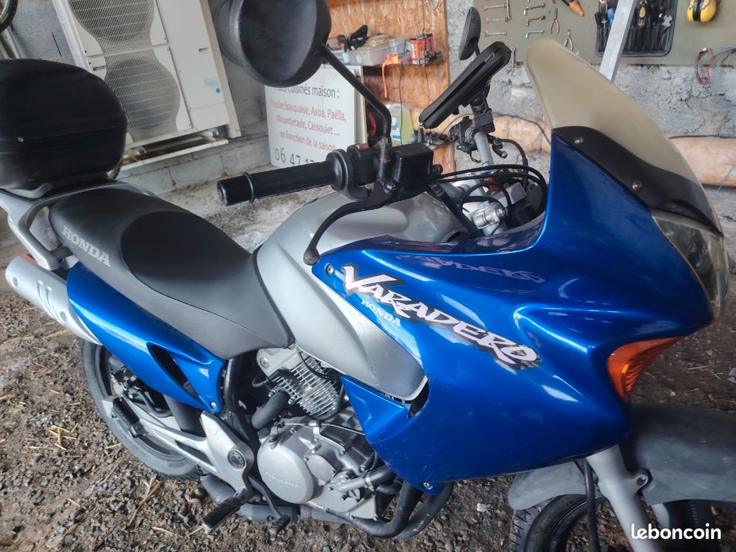 Honda Varadero 125 - Motos