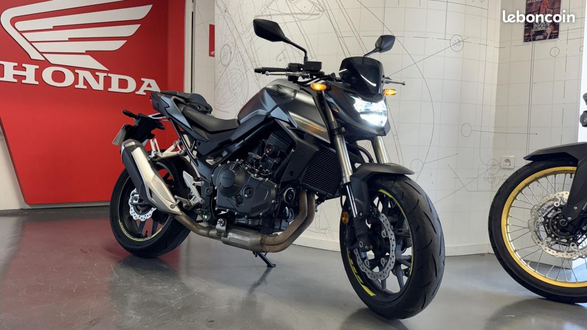 Honda CB 750 HORNET A2 - 138/MOIS - Motos