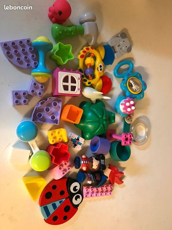 Lot divers pièces jeux enfants légo duplo et autres - Jeux & Jouets