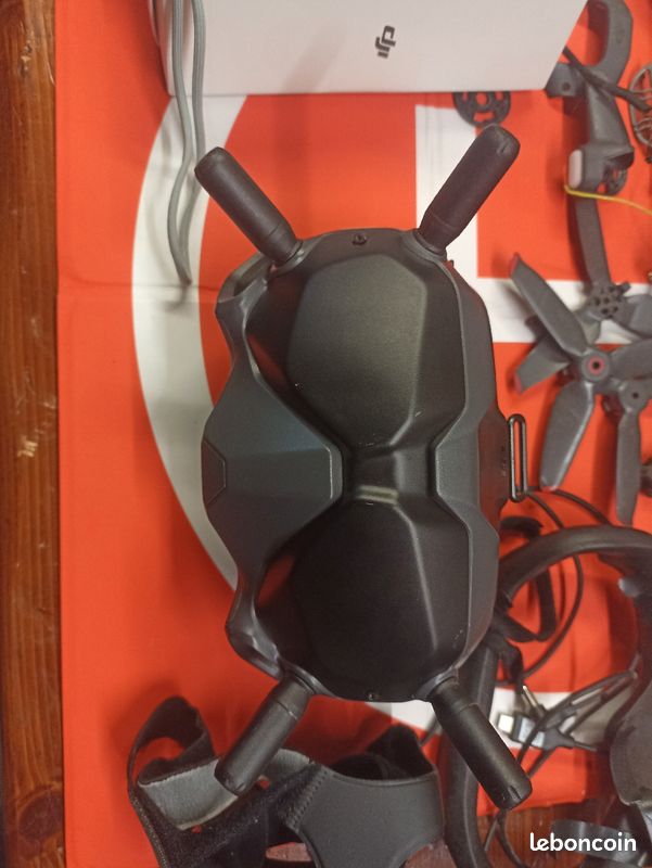 Dji fpv goggles + drone pour pièce - Modélisme
