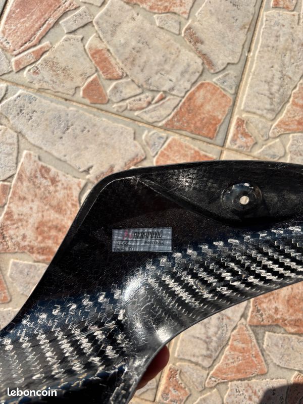 Cache carbone akra r1/mt10 - Équipement moto
