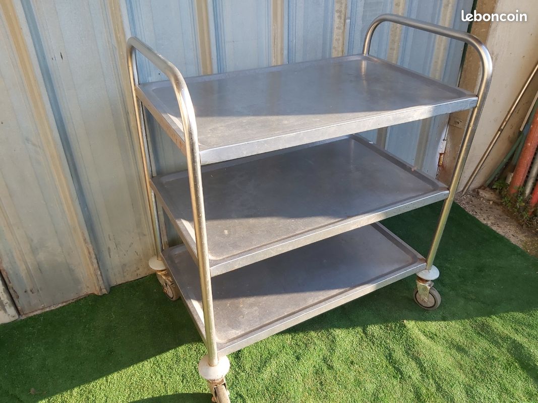 Chariot de service 3 niveaux - Équipements pour restaurants & hôtels