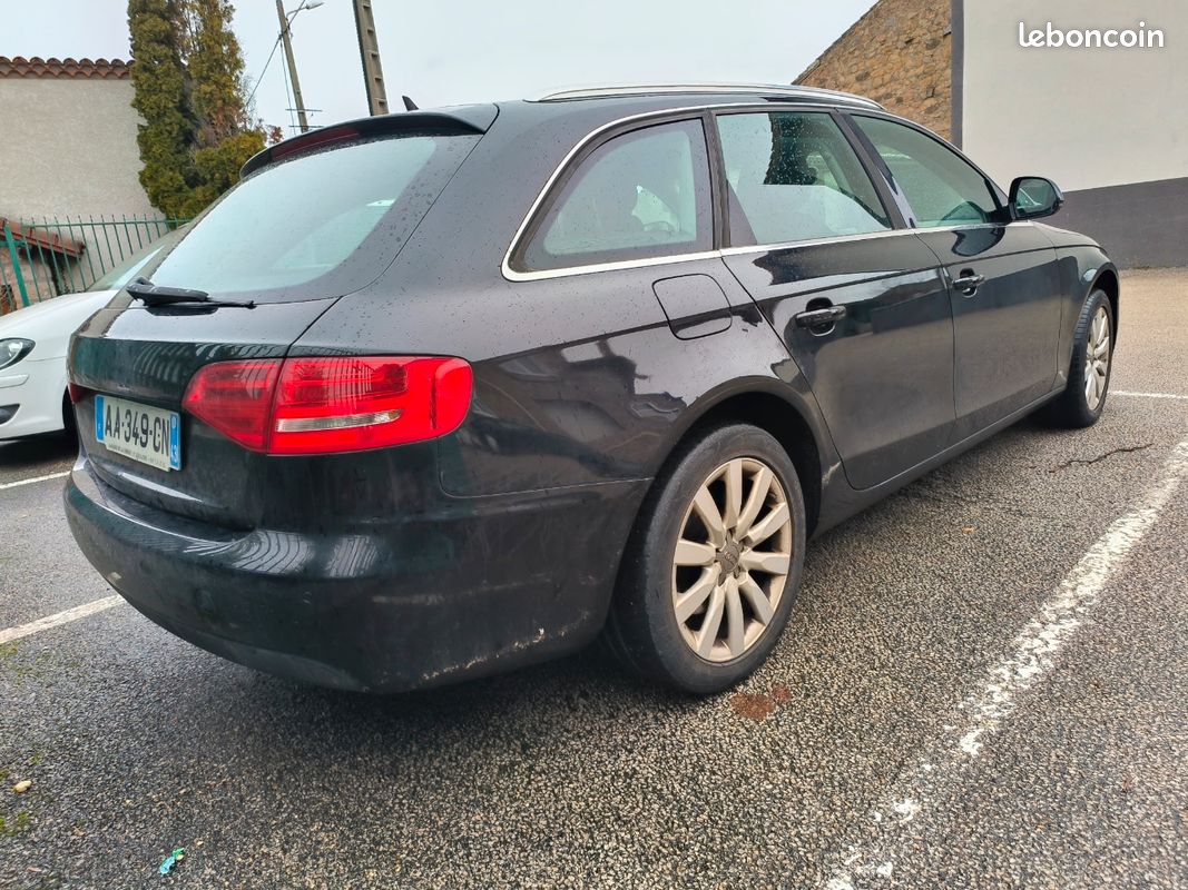 Audi A4 break B8 143 fin 2008 CT Ok - Voitures