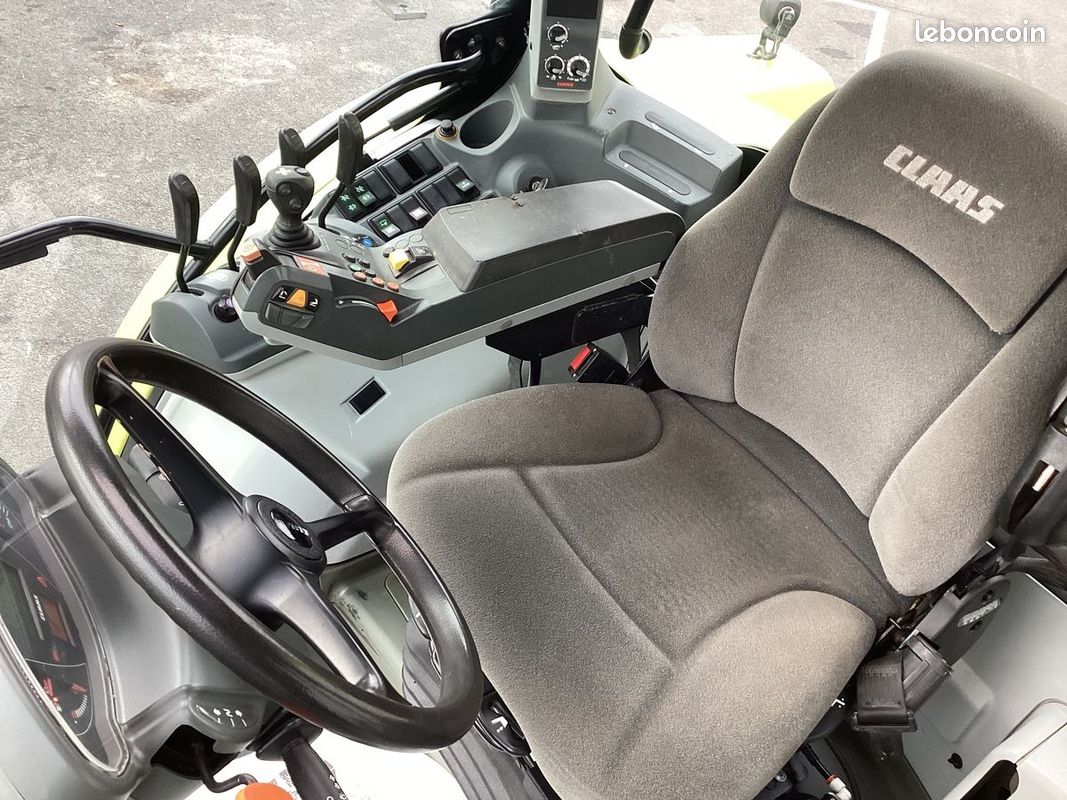 Claas ARION 530 - Tracteurs