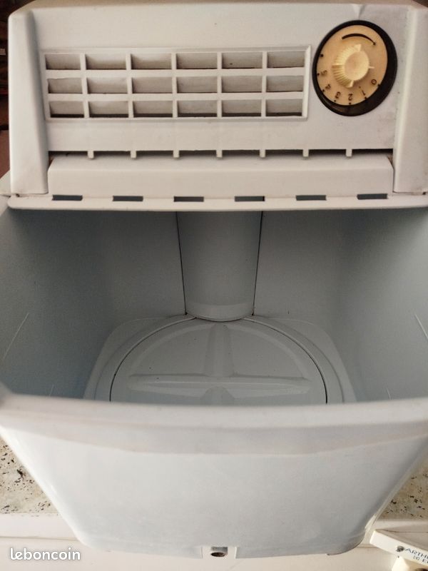 Petite machine à laver Calor électrique 10 euros - Électroménager